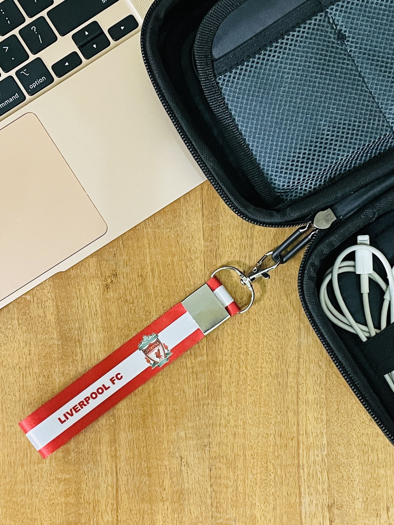 Liverpool Keychain – SINCE 7 STORE